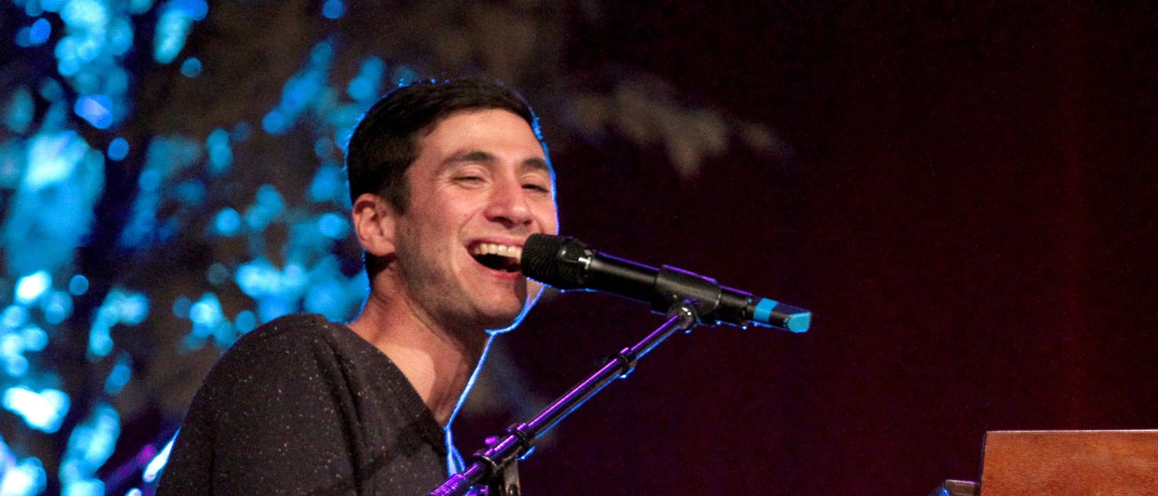 Joey Dosik Tickets & 2025 Tour Dates