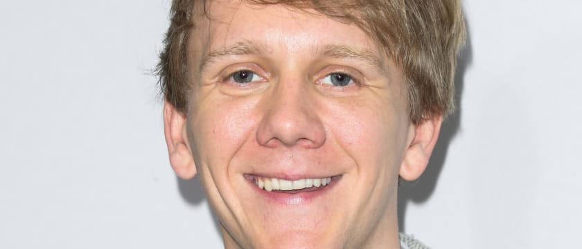 Josh Thomas Tickets | Vivid Seats