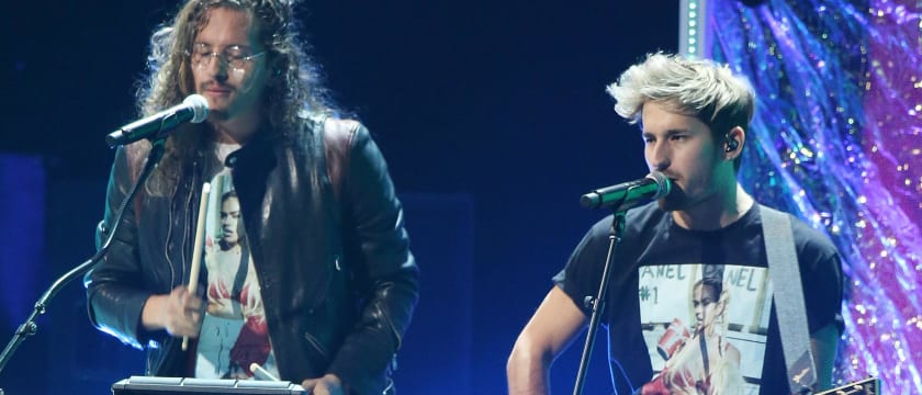 Mau y Ricky Tickets | Vivid Seats