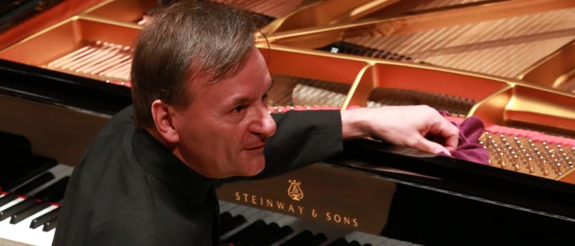 Stephen Hough Tickets | Vivid Seats